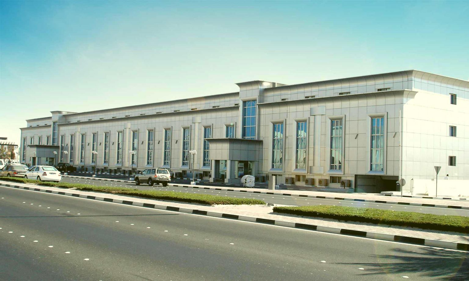 Al Emadi Business Center – ALTECH Aluminium & Steel WLL